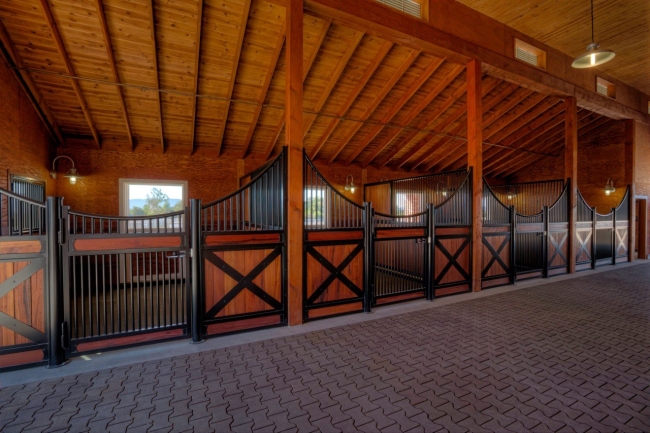 Black Matt Prefab Horse Stable with Sliding Barn Doors
