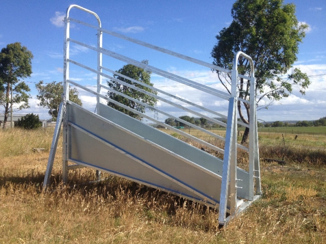 Hot Dip Galvanized 4m Sheep Loading Ramp Plans Corrosion Resistance