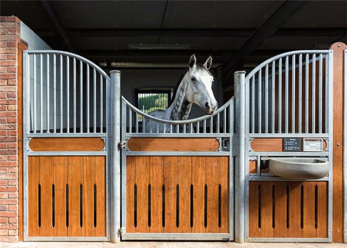Farm Equipment Horse Stable Box , Horse stall Panels With 20mm Bamboowood