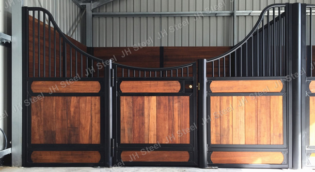 Premade Classic Style Temporary 3m Wooden Horse Box