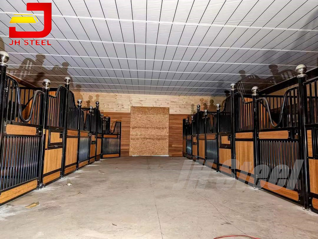 Indoor Strong Simple Portable Horse Stable 2.2m 7.2inch Height ...