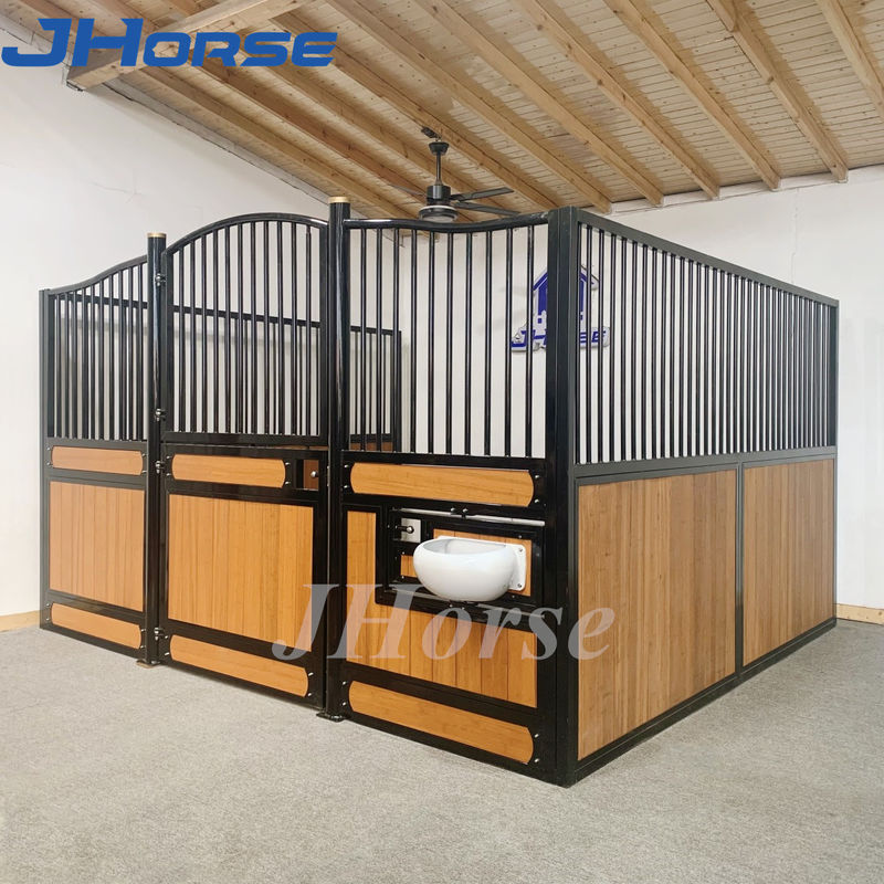 Bamboo Pine Portable Horse Stables Temporary Horse Stall Fronts 3.6m