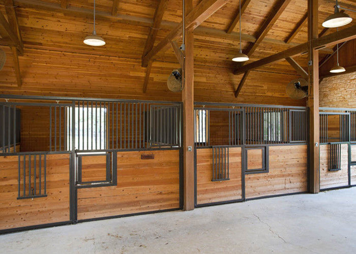 Modern Steel Horse Stalls , No Sharp Edges Safety Metal Horse Stall Gates
