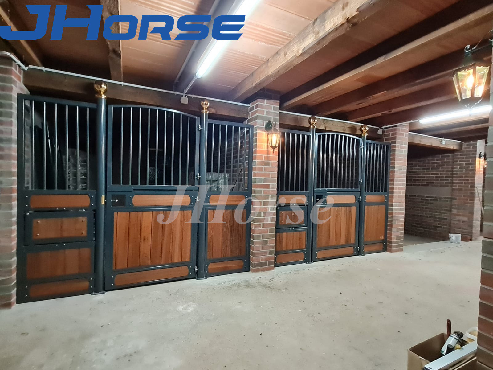 Beautiful Freestanding Horse Stall Fronts Steel Frame Infill Bamboo