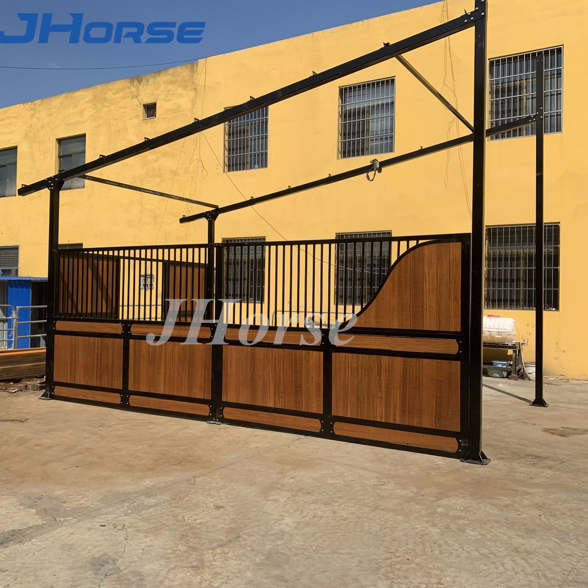 Wooden Bamboo Infill Equine Stall Fronts With Sliding Door